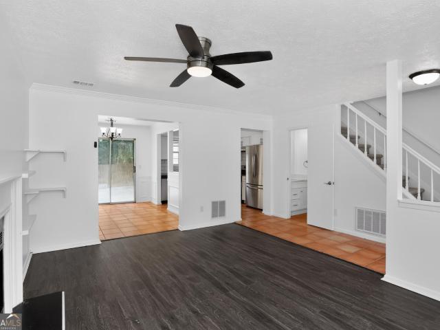 2920 Aspen Woods Entry