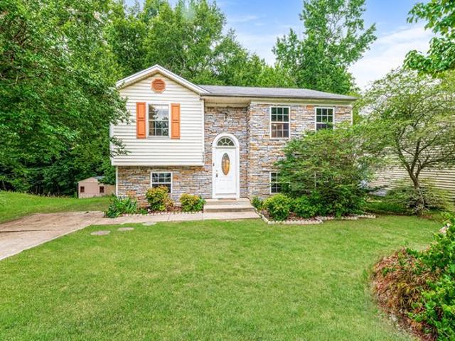 2920 Basswood Dr, Raleigh, NC 27610