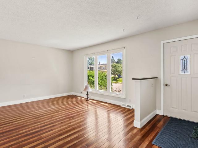 2920 Cambridge Drive