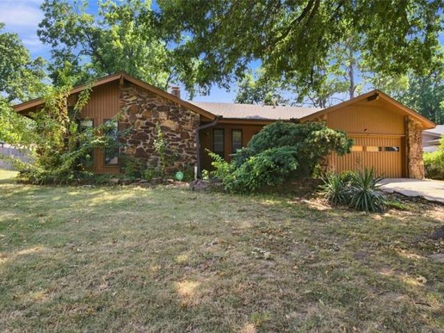 2920 E 77th St S, Tulsa, OK 74136