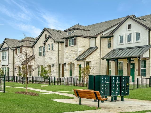 2920 Elle Drive