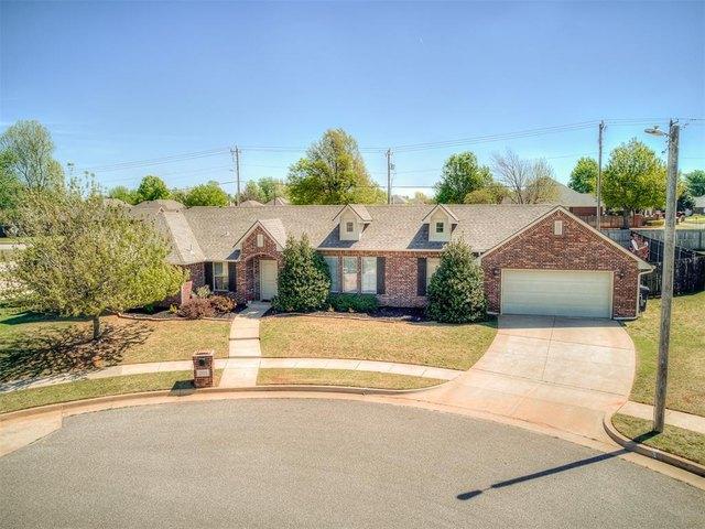 2920 Green Canyon Dr, Edmond, OK 73013