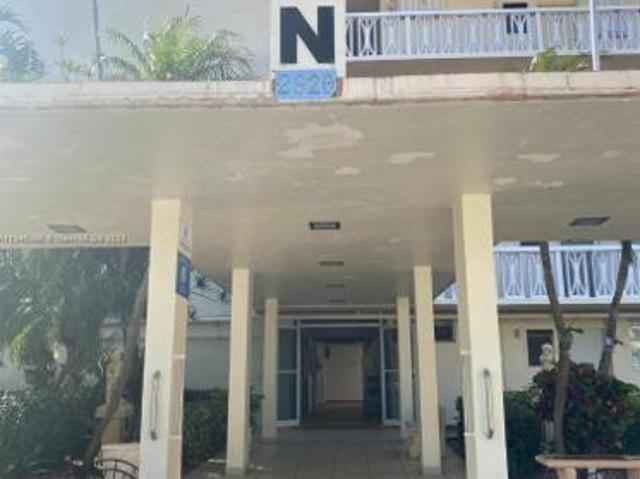 2920 Point E Dr #N204, Aventura, FL 33160