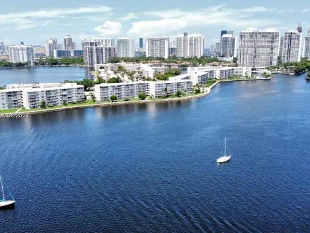 2920 Point E Dr #N611, Aventura, FL 33160