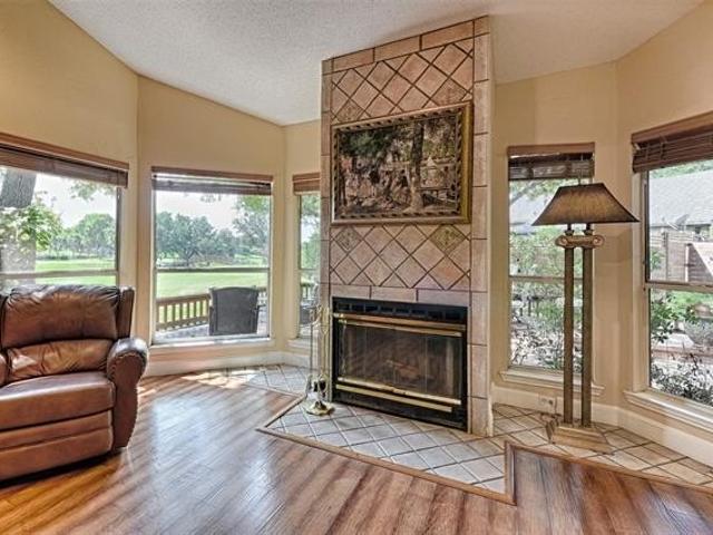 2920 Shady Lake Cir, Carrollton, TX 75006