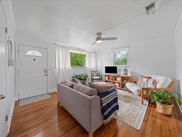 2920 Twin Lawn Dr