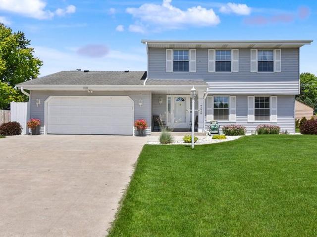 2920 Wildrose Way, Caledonia, WI 53402