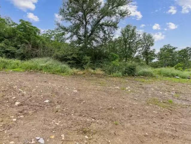 2921 Market Ave, Fort Worth, TX 76106
