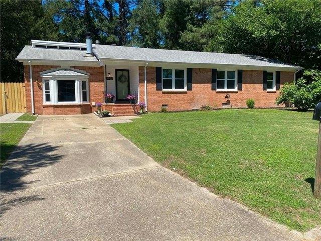 2921 Meadow Forest Rd, Chesapeake, VA 23321