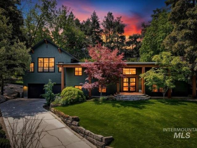 2921 N Arran Pl, Boise, ID 83702