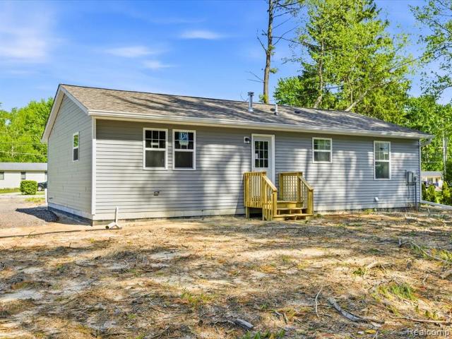 2921 Beach Road