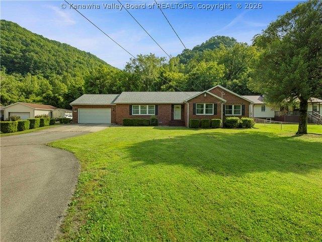2921 Cabin Creek Rd, Drybranch, WV 25061