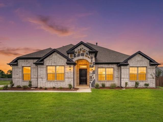2921 Goldeneye Ln, Greenville, TX 75402