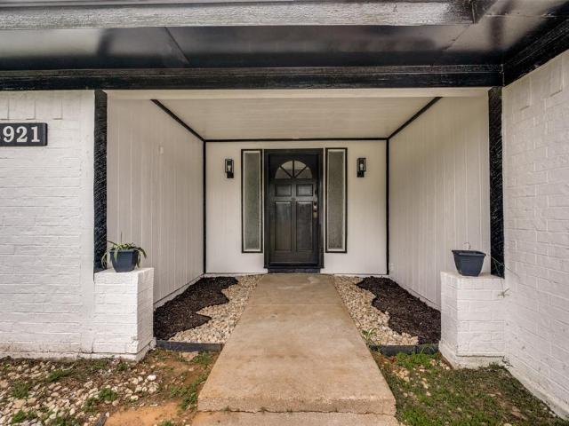 2921 Hitson Lane