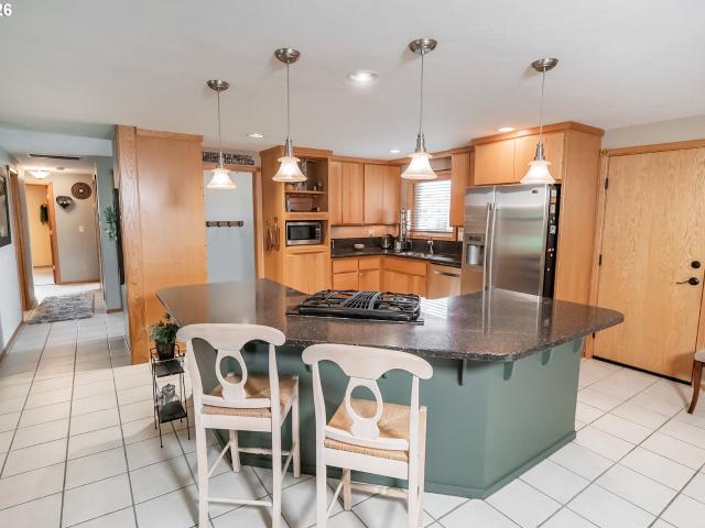 2921 lansing ave