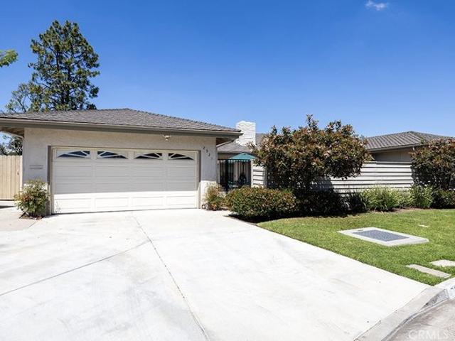 2921 Persimmon Pl, Fullerton, CA 92835