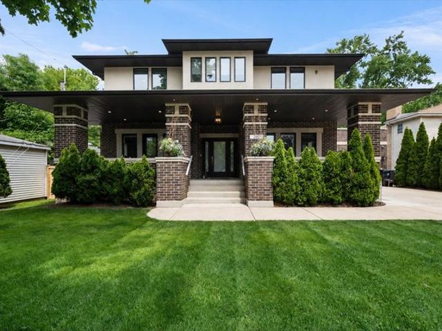 2921 Simpson St, Evanston, IL 60201