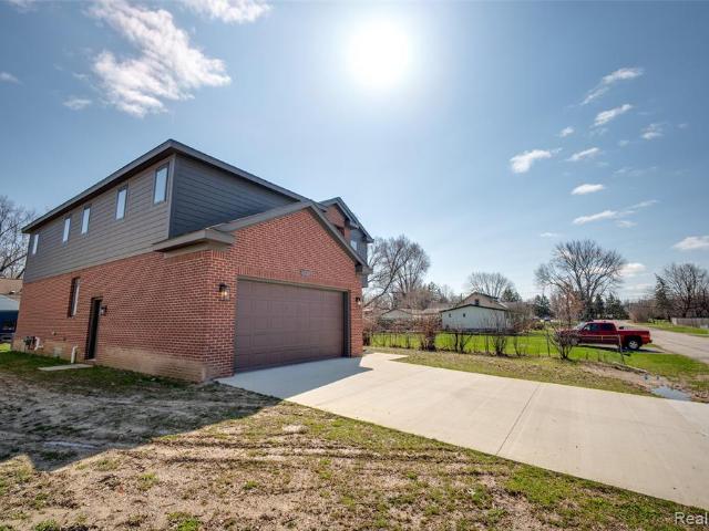 2921 Walsh Drive