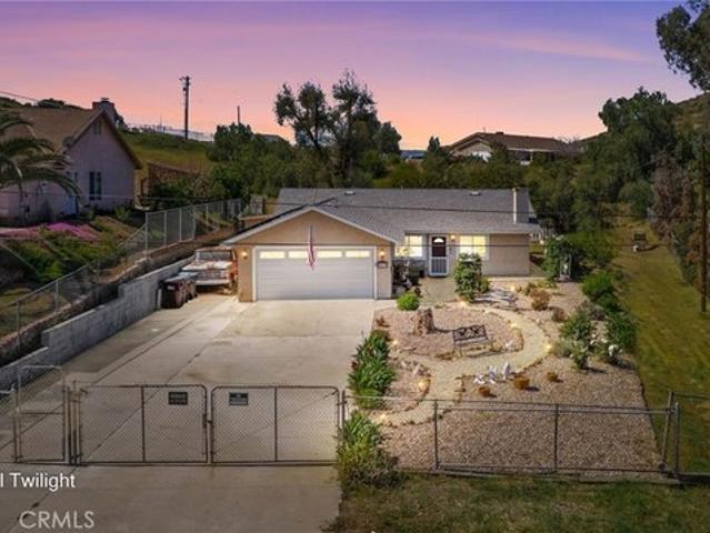 29225 Avenida De Las Flores, Menifee, CA 92587
