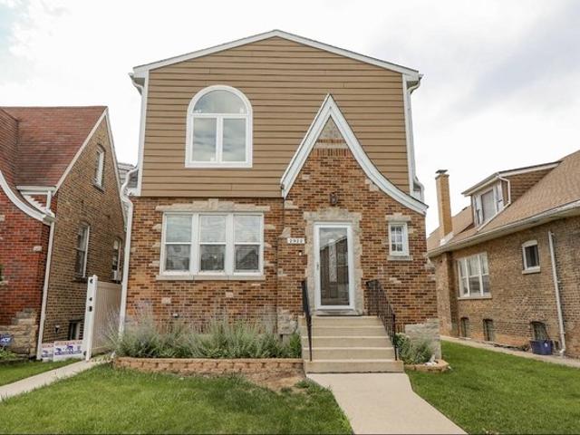 2922 N New England Ave, Chicago, IL 60634