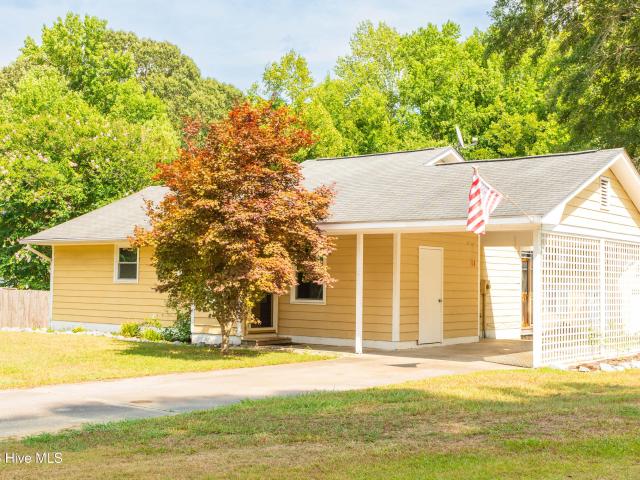 2922 Birdsong Circle