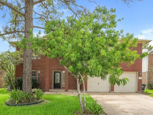 2922 Glencullen Ln, Pearland, TX 77584 | MLS #72534 | Compass