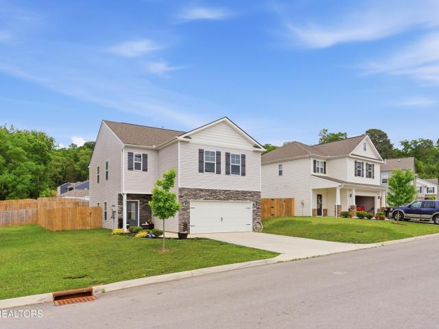 2922 Red Flame Rd