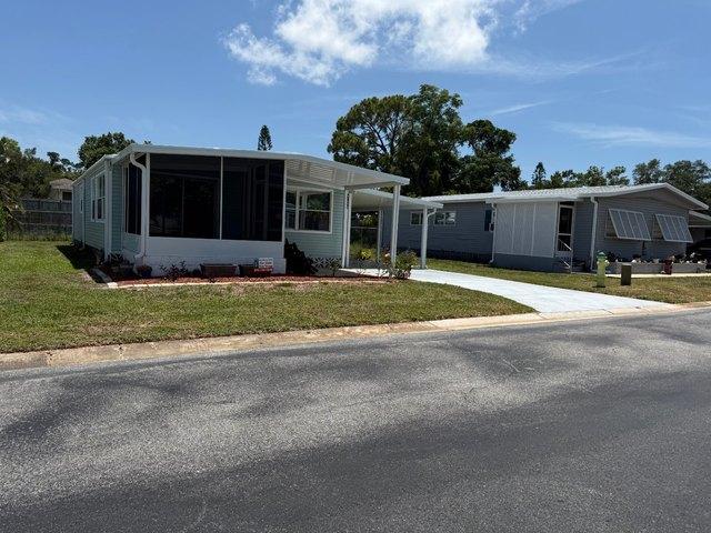 2922 Saralake Dr S, Sarasota, FL 34239