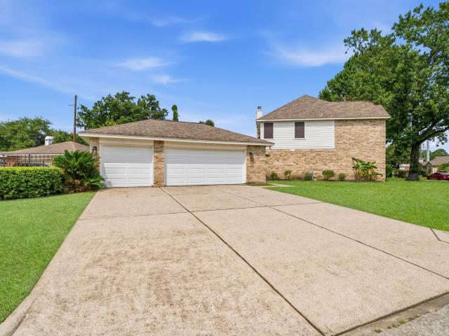 2922 Travick Lane