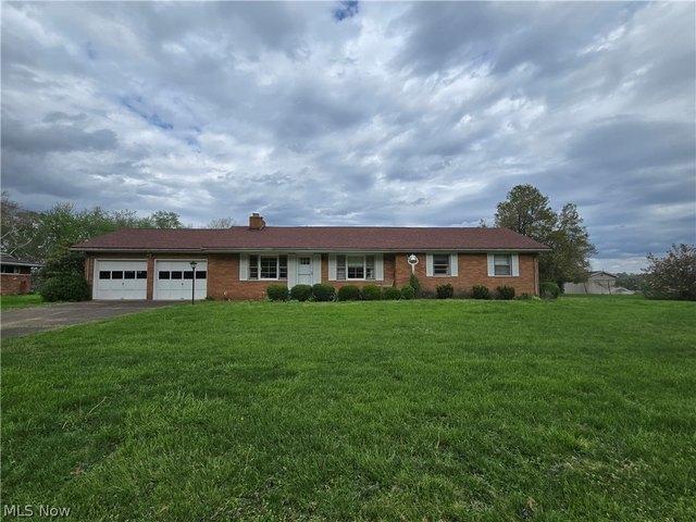 2922 Waverly Rd, Williamstown, WV 26187