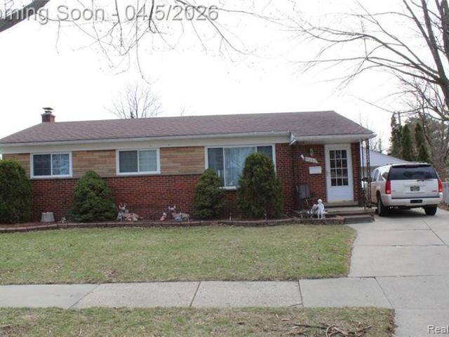 29230 Moulin Ave, Warren, MI 48088