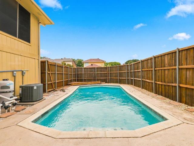 2923 Menlo Park Lane