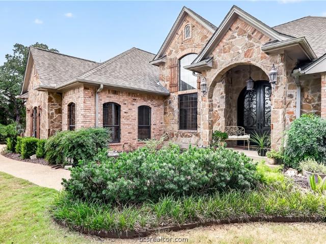 2923 Chaco Canyon Drive