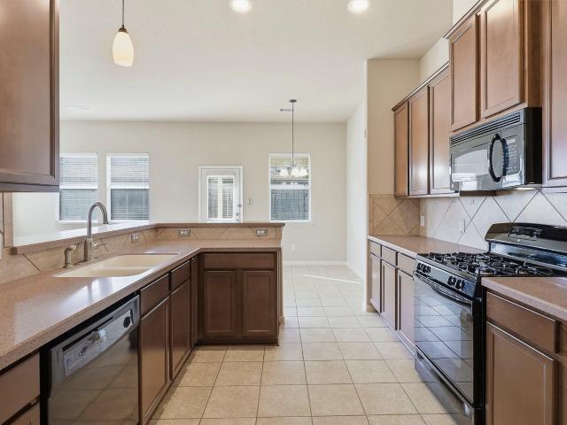 2923 Empire Oaks Lane