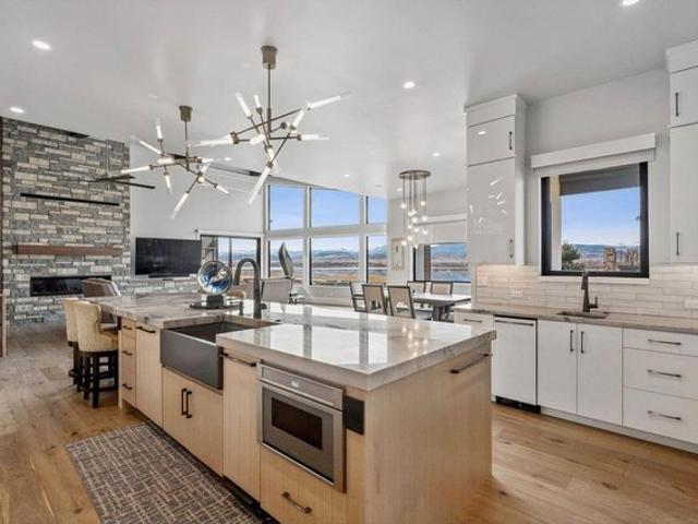 2923 Heron Lakes Pkwy, Berthoud, CO 80513