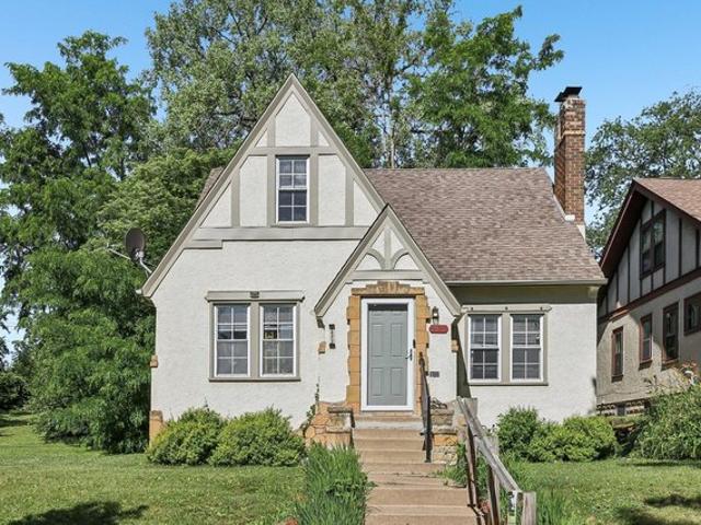 2923 Upton Ave N, Minneapolis, MN 55411
