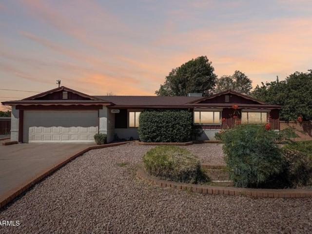 2923 W Windrose Dr, Phoenix, AZ 85029