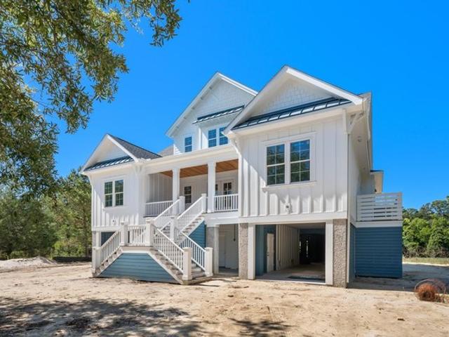 292 Colony Club Dr, Georgetown, SC 29440