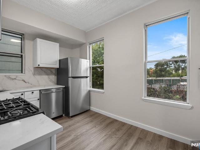 292 Claremont Avenue # 2nd floor