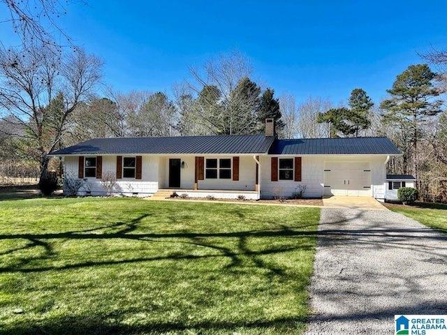 292 Avalon Ln, Anniston, AL 36207