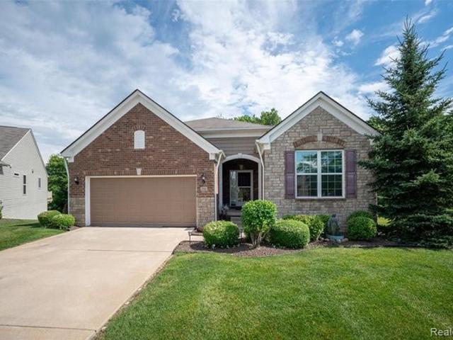 292 Bryce Ct, Oceola Township, MI 48843