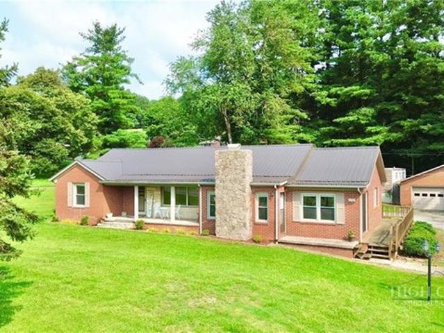 292 Buck Mountain Rd, West Jefferson, NC 28694