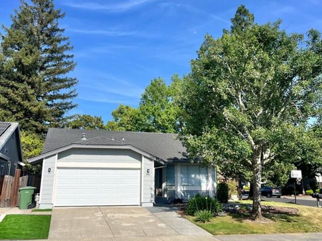 292 Dartmouth Way, Windsor, CA 95492