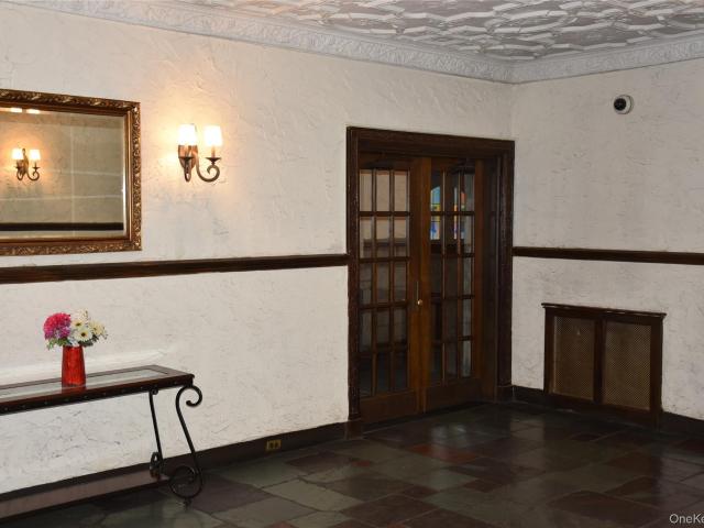 292 Main Street 5H