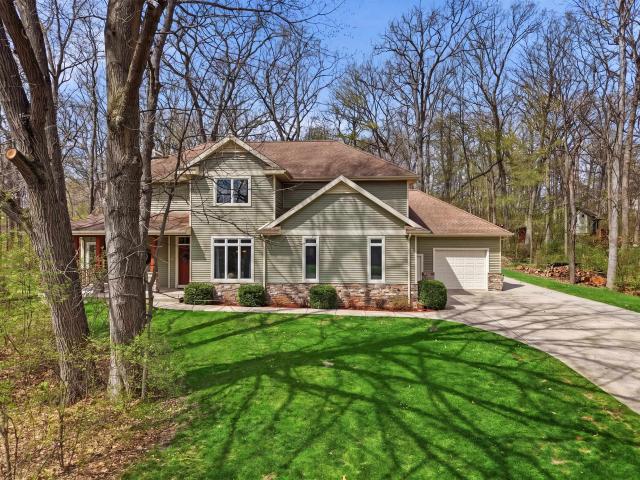 292 Maple Heights Road