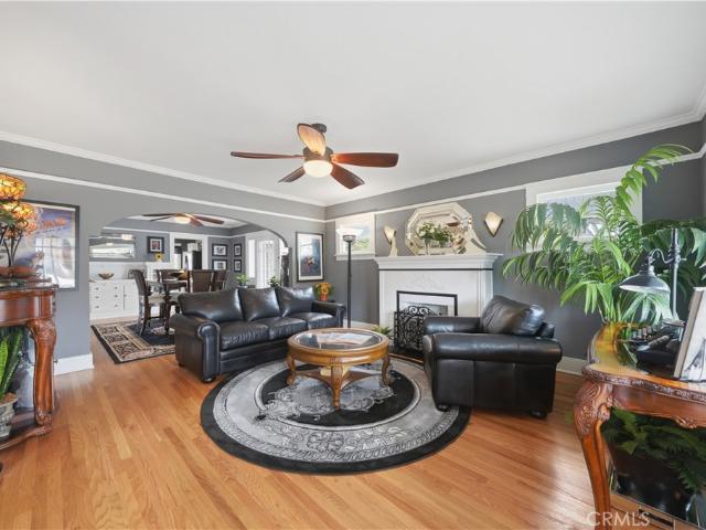 292 N Waverly