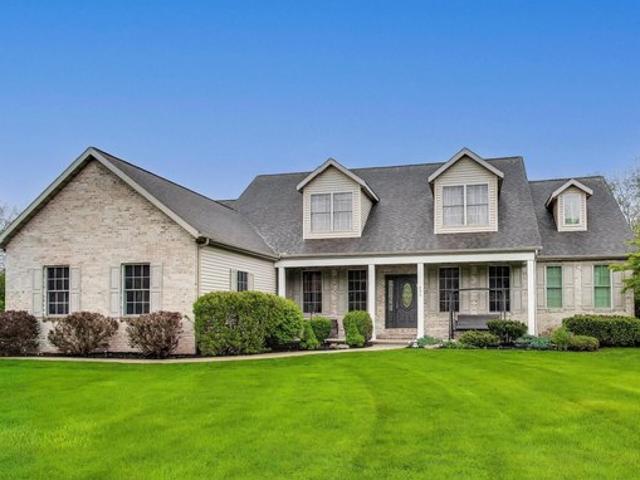 292 River Run Dr, Saint Joseph, MI 49085