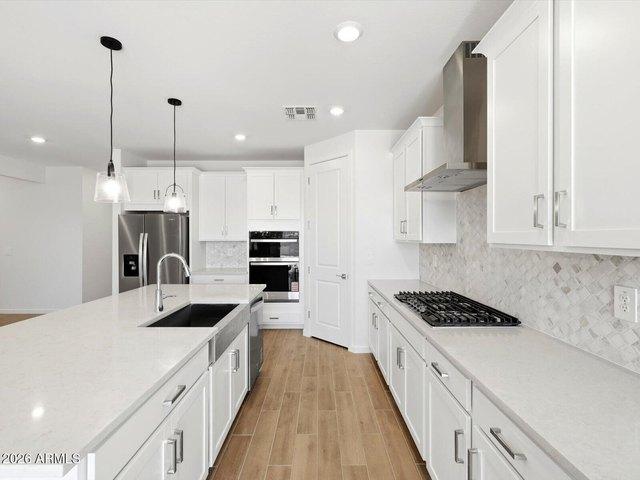 292 W Flatiron Trl, Apache Junction, AZ 85120