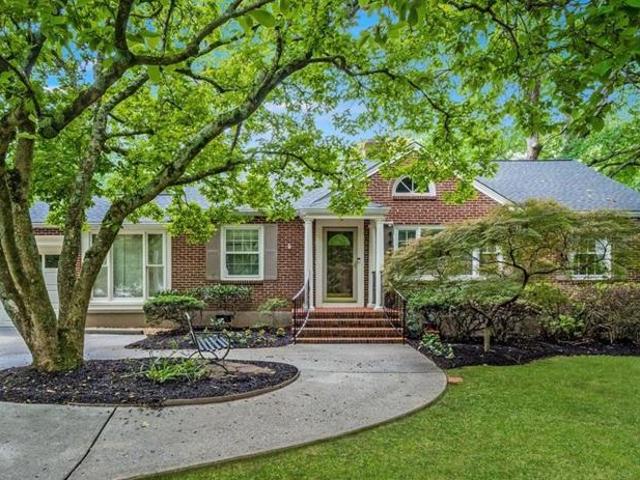 292 W Parkwood Rd, Decatur, GA 30030