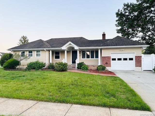 2934 Kinloch Rd, Wantagh, NY 11793